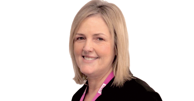 Sarah Schofield's Instagram, Twitter & Facebook on IDCrawl